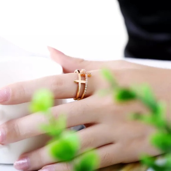 everrealli | Jewelry | Rose Gold Double Cross Diamond Adjustable Ring ...